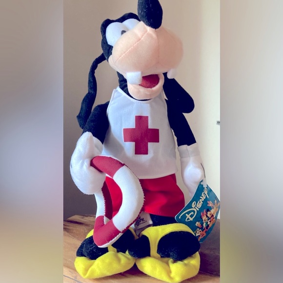 Disney | Toys | Goofy The Life Saver | Poshmark